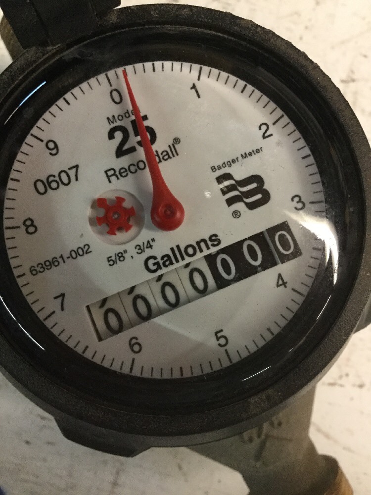 Badger Brass Water Meter Model 25 5/8" X 3/4" Gallons | eBay