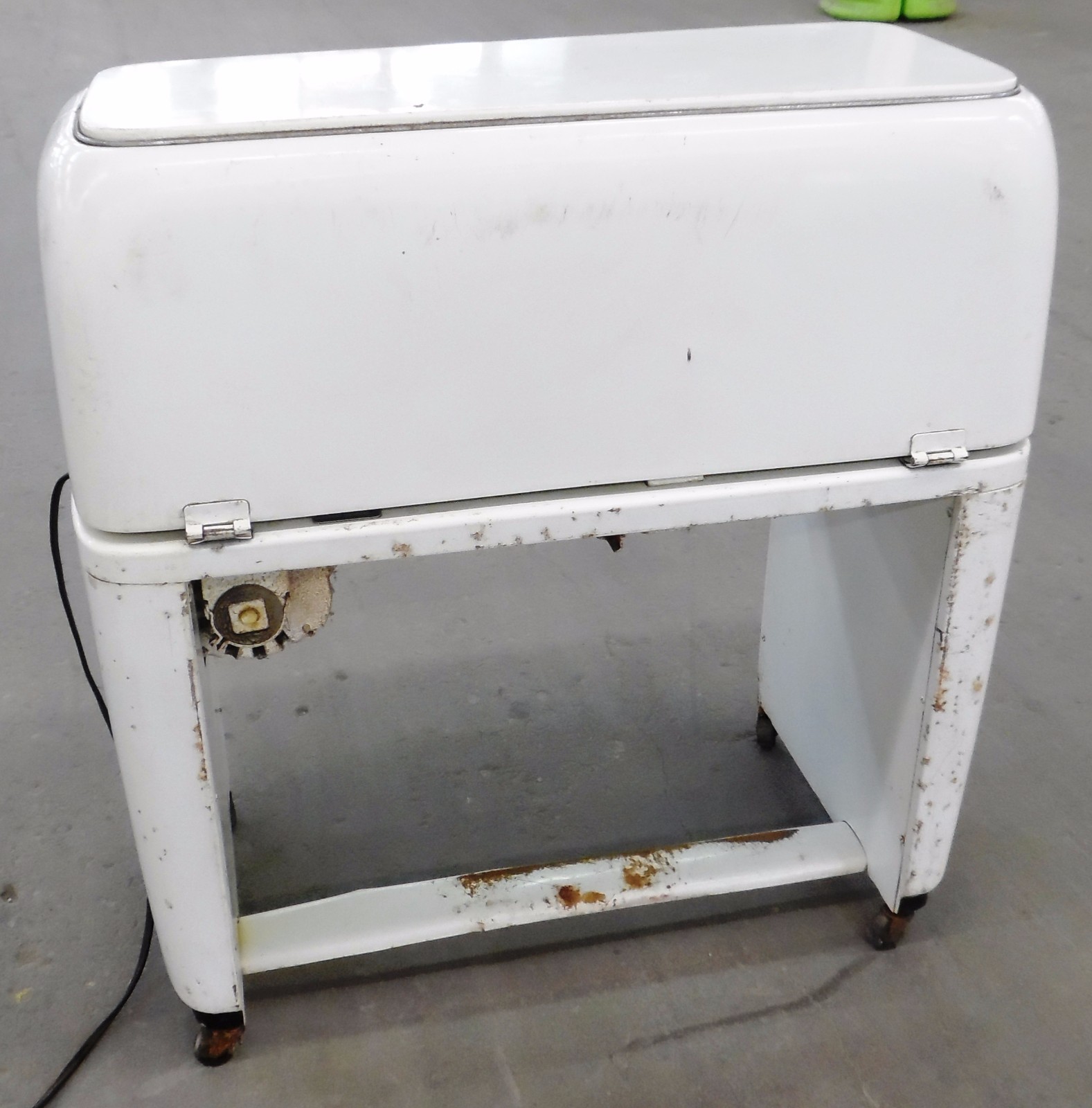 VINTAGE KENMORE PRESS IRONER MODEL 100-503630, 110 VOLTS, 15 AMPS, 60 ...