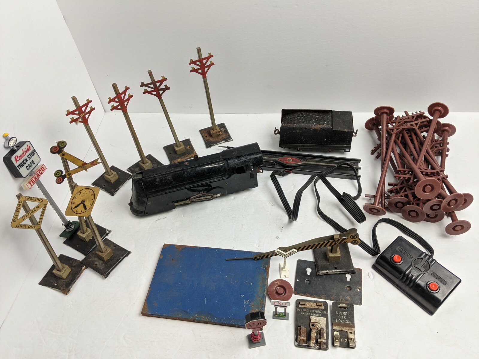 Antique 1950s Tin Wind Up Train Set Engine Wind Up Locomotive | eBay