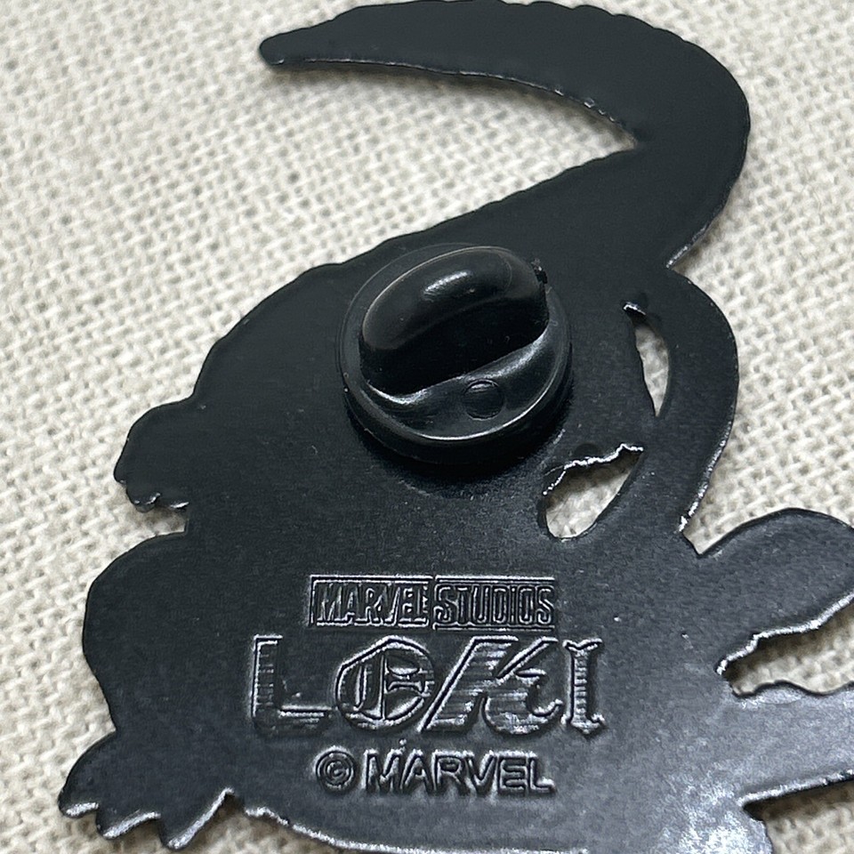 Disney Marvel Avengers Entertainment Earth 2021 Alligator Loki Metal ...