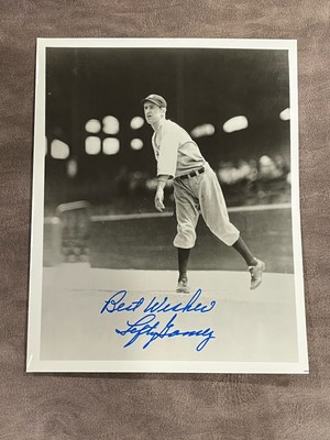 Vintage Lefty Gomez 8x10 NY Yankees AUTO Signed Autograph HOF Legend ...