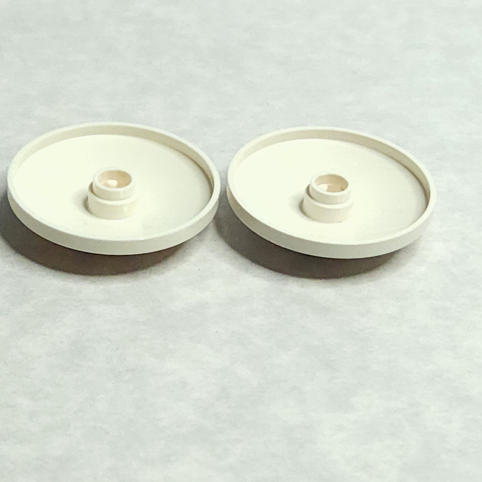 LEGO Part 3960pb027 Dish 4x4 Inverted Radar with Lime Magenta Stripes ...