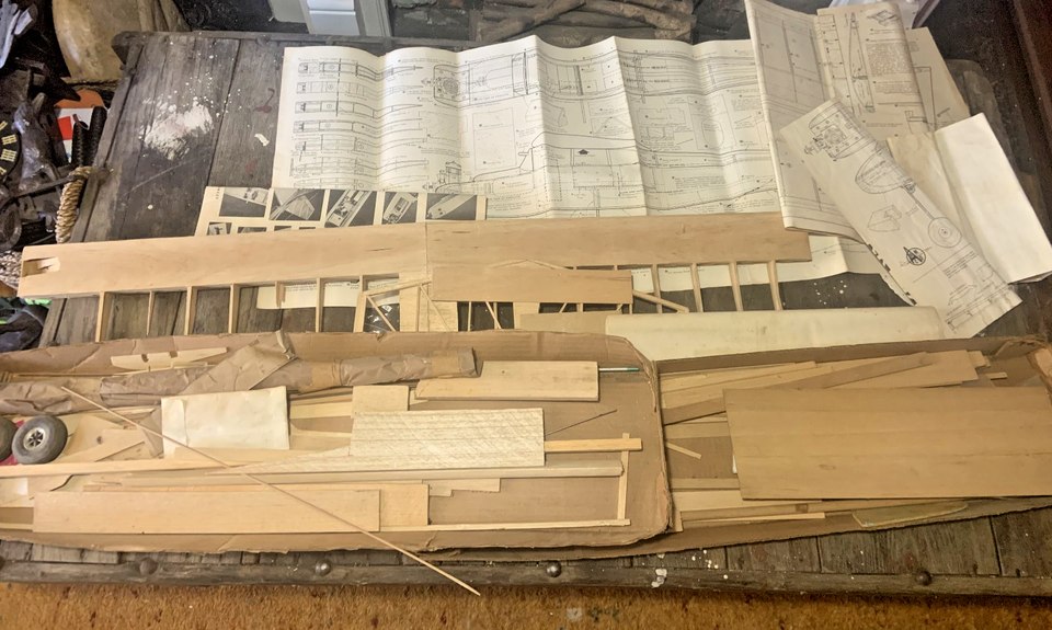 ~ HUGE Lot of Vintage Model Plane Kits Blueprints Boxes Supplies ...