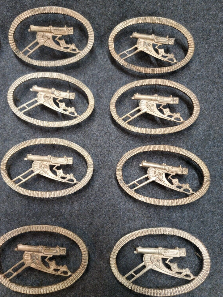 WWI German Machine Gun Badge, minor issue, middle staple missing* Still ...
