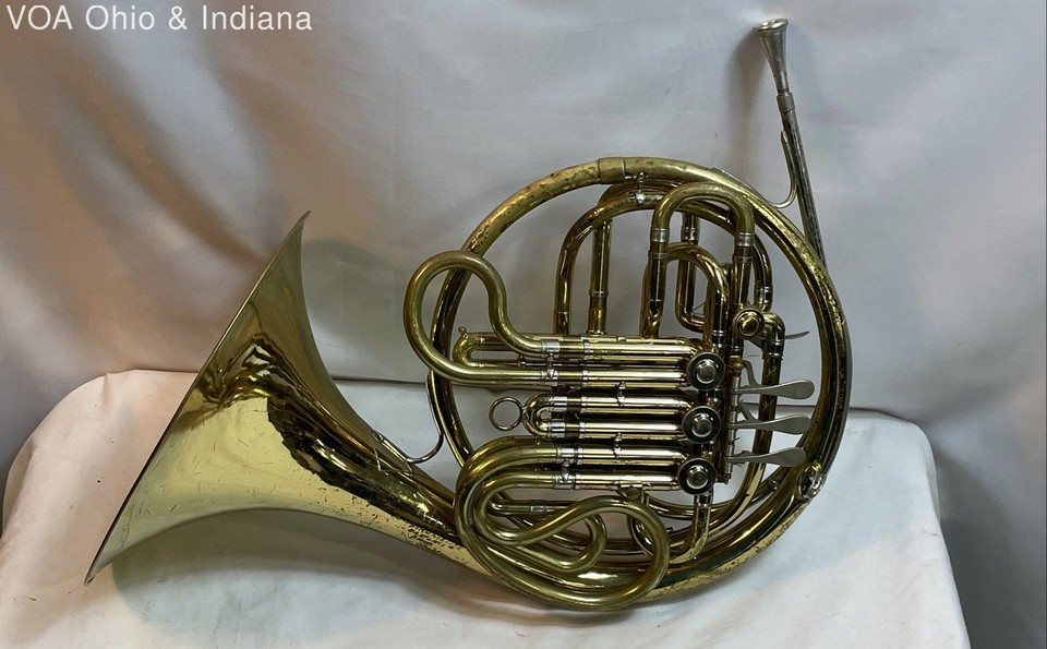 King Musical Instruments French Double Horn With Benge H-2 Mouthpiece ...