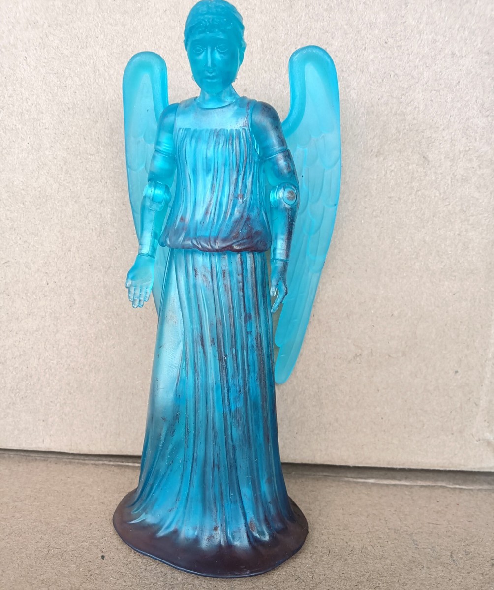 Weeping Angel Doctor Who Statue