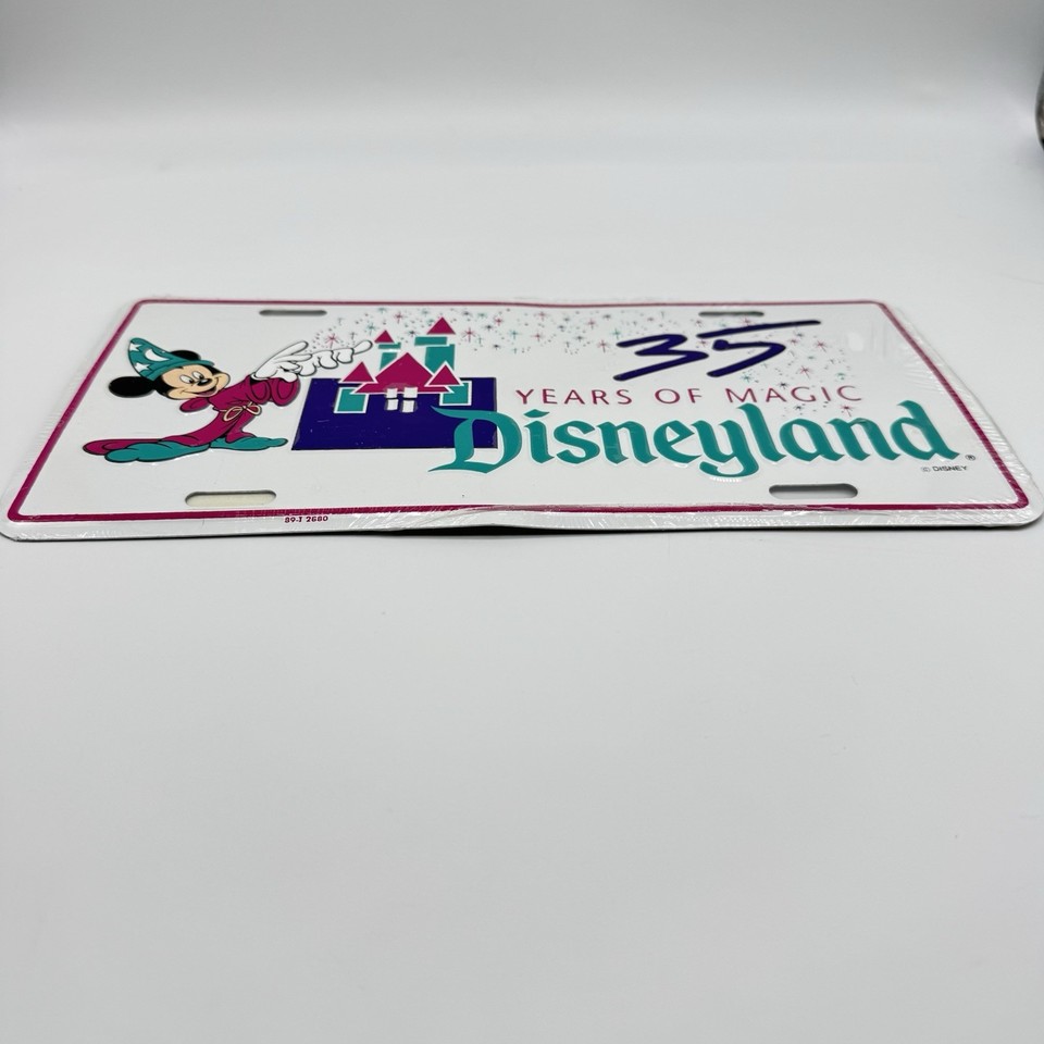 35th Anniversary Disneyland Souvenir License Plate Mickey Mouse Castle ...