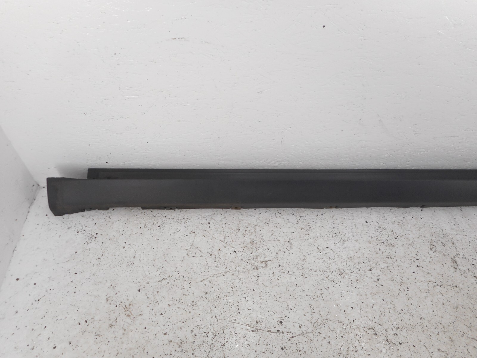 Ford Taurus Rocker Panel Moulding Driver Left 6G135410155BAW OEM 2008 ...