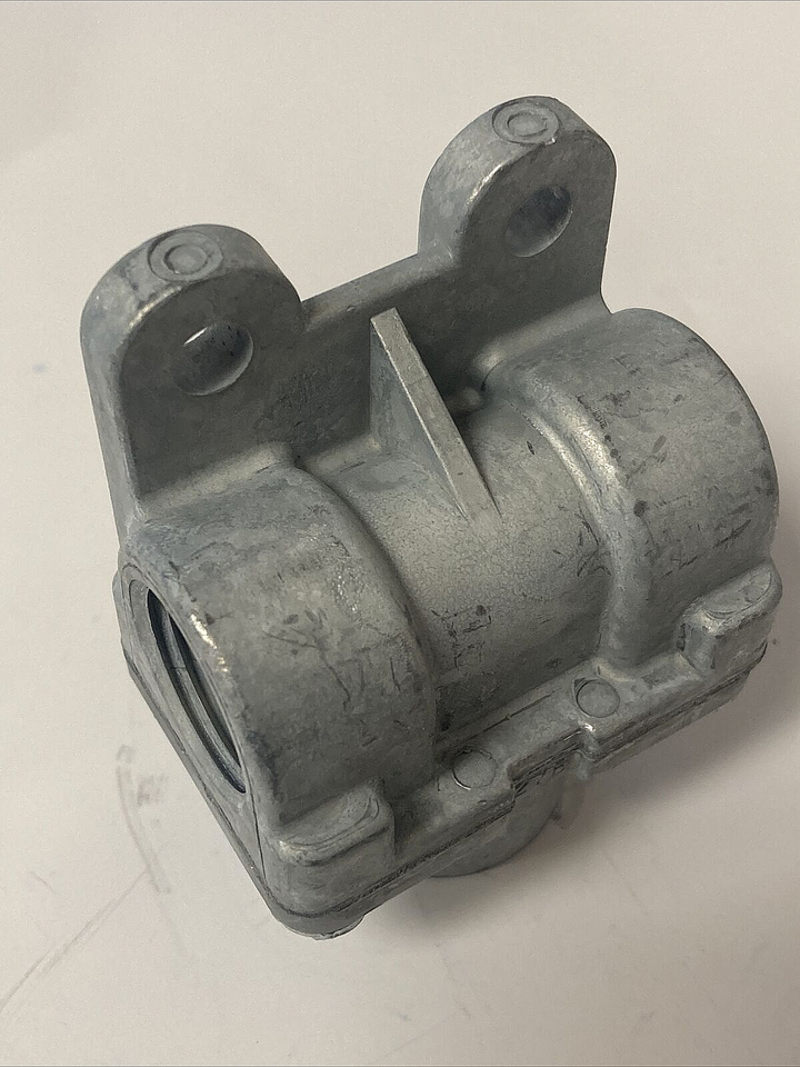 Paccar Normal Flow Fuel Return Splitter 1/2" Ports 2252-1D | Genuine