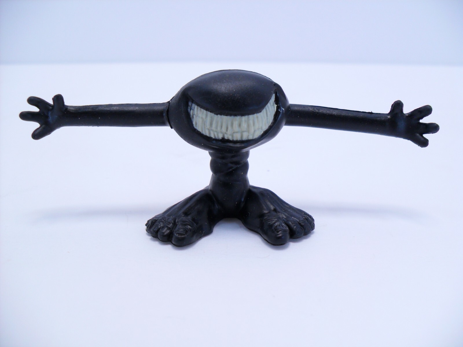 Todd McFarlane Toys Spawn Sam Kieth's The Maxx Isz Black White Red ...