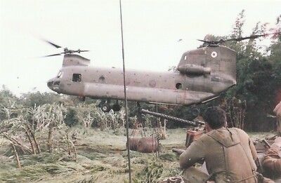 Vietnam War Photos -- CH-47 Chinook Resupplying | eBay