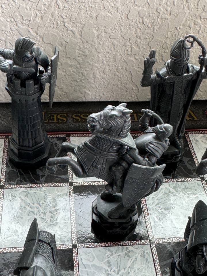 Harry Potter Wizard's Chess Set The Noble Collection | eBay