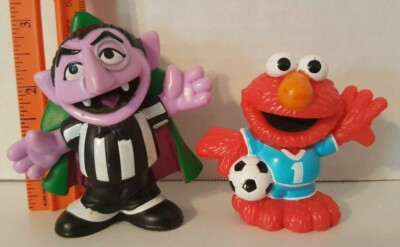 Hasbro Sesame Street Count Von Count and Elmo - Soccer | eBay