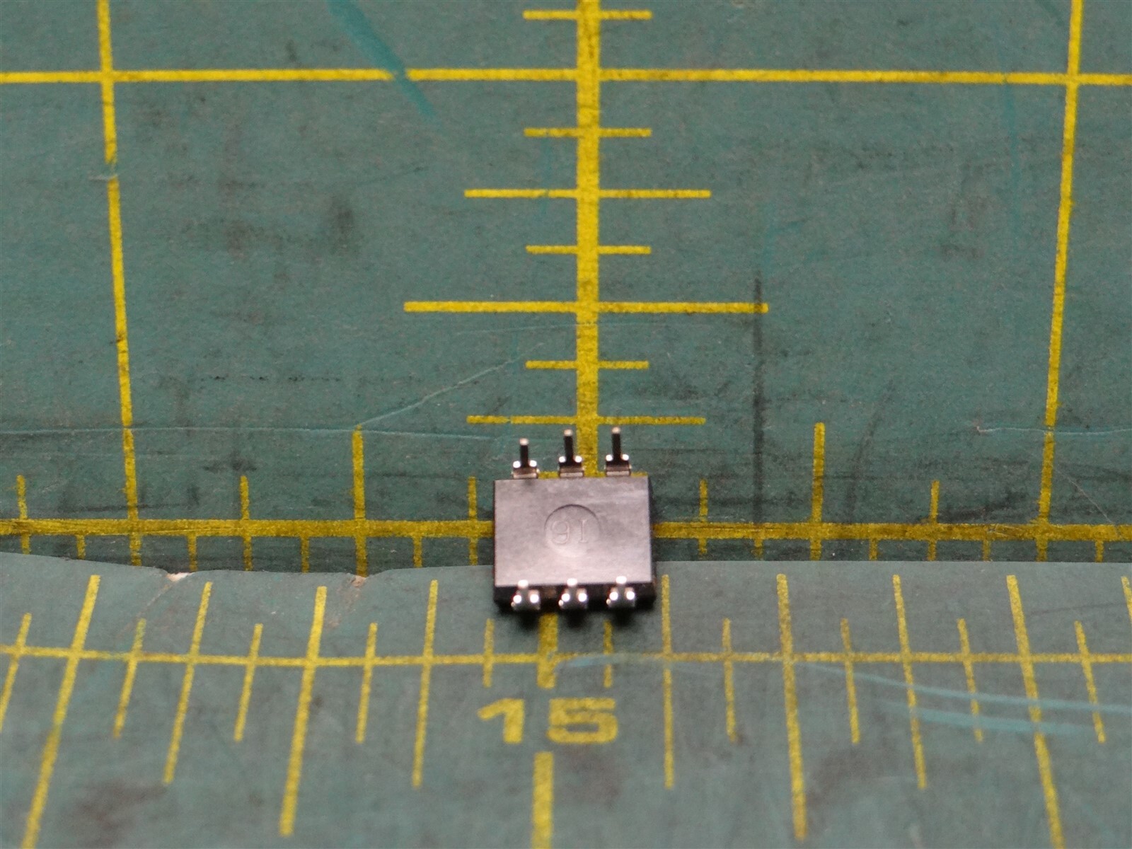 Panasonic AQV214H SSR RELAY SPST-NO 120MA 0-400V Solid State DPST-NO 6 ...