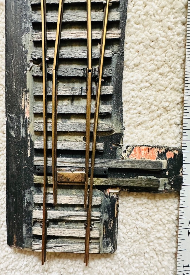 S SCALE - 2 RIGHT HAND TURNOUTS - OPEN FROG - 148 Height - Brass Rail ...