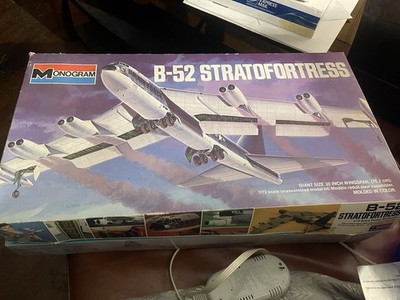 Monogram B-52 Stratofortress 1:72 Scale Model Kit / New Open Box | eBay