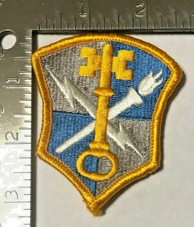 U.S. ARMY INTELLIGENCE & SECURITY COMMAND PATCH (USA-4) | eBay