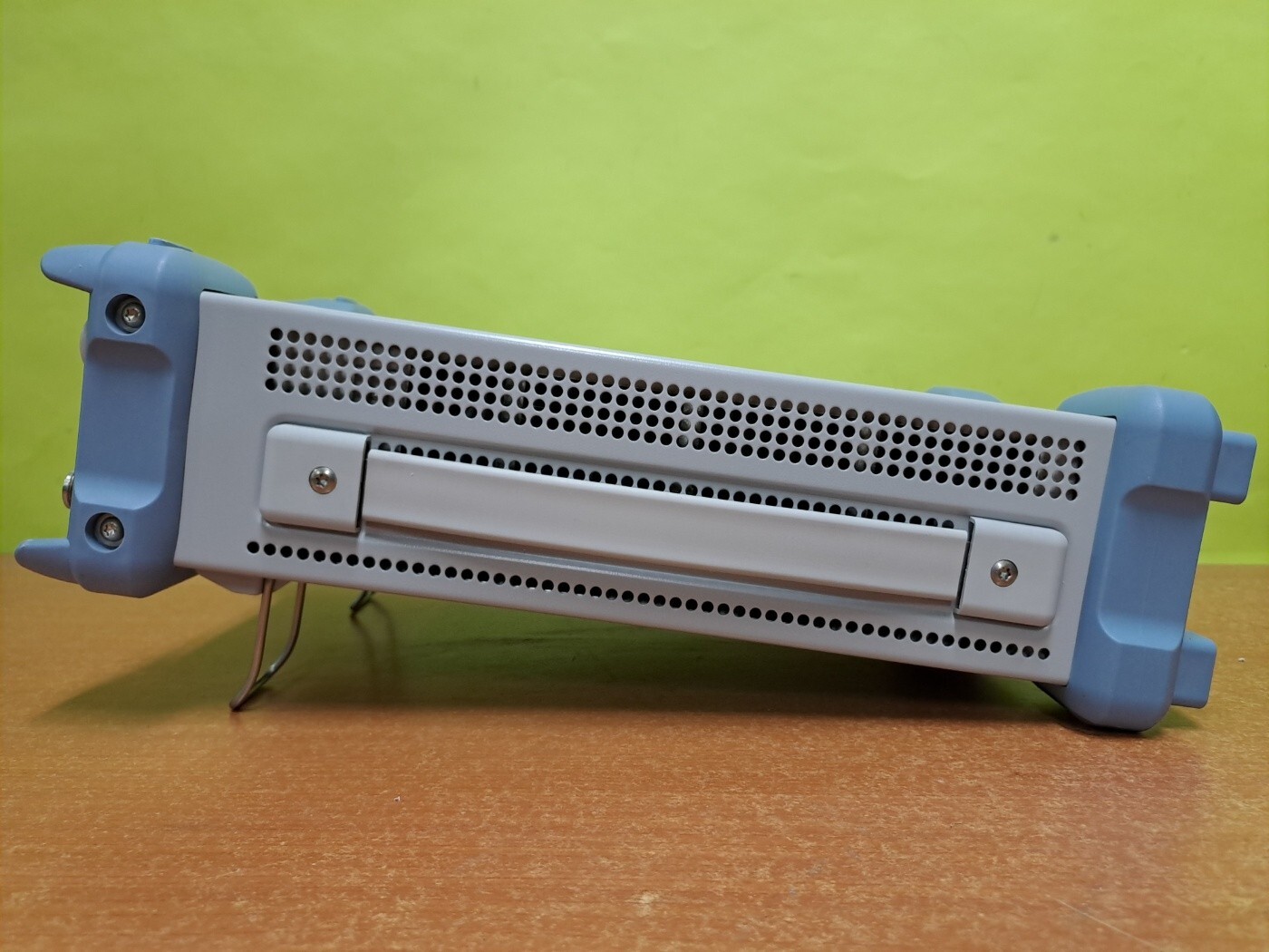 Rohde & Schwarz(R&S) SMC100A, 9 KHz to 3.2 GHz Signal Generator | eBay