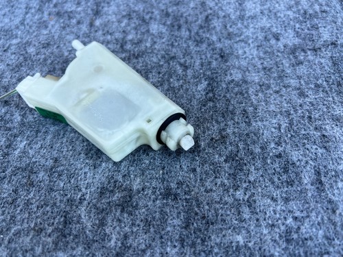 INFINITI Q50 Q60 Q70 M37 M56 FX50 G37 G35 2008-2020 OEM GAS LID DOOR ...