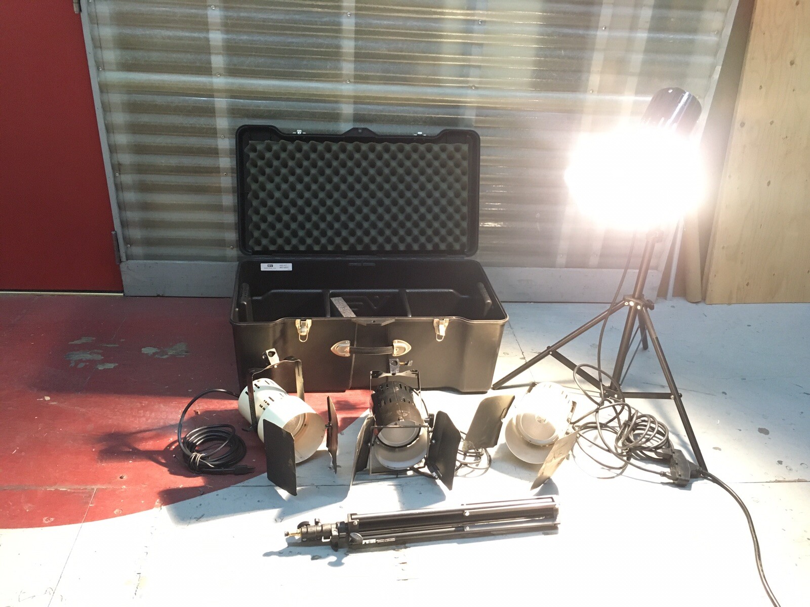 Used Smith-Victor Q60 BROAD LIGHTING KIT | eBay