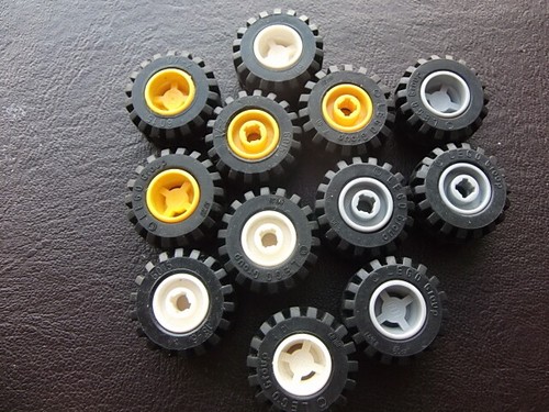 Lego 6014+87697-Wheel hub (+axle hole)+ tyre with central band ø21x12 ...