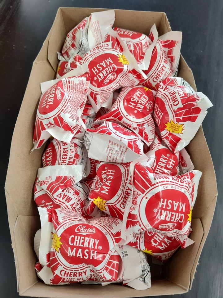 Chase's Cherry Mash Candy Bars 2.05 oz. 24ct | eBay