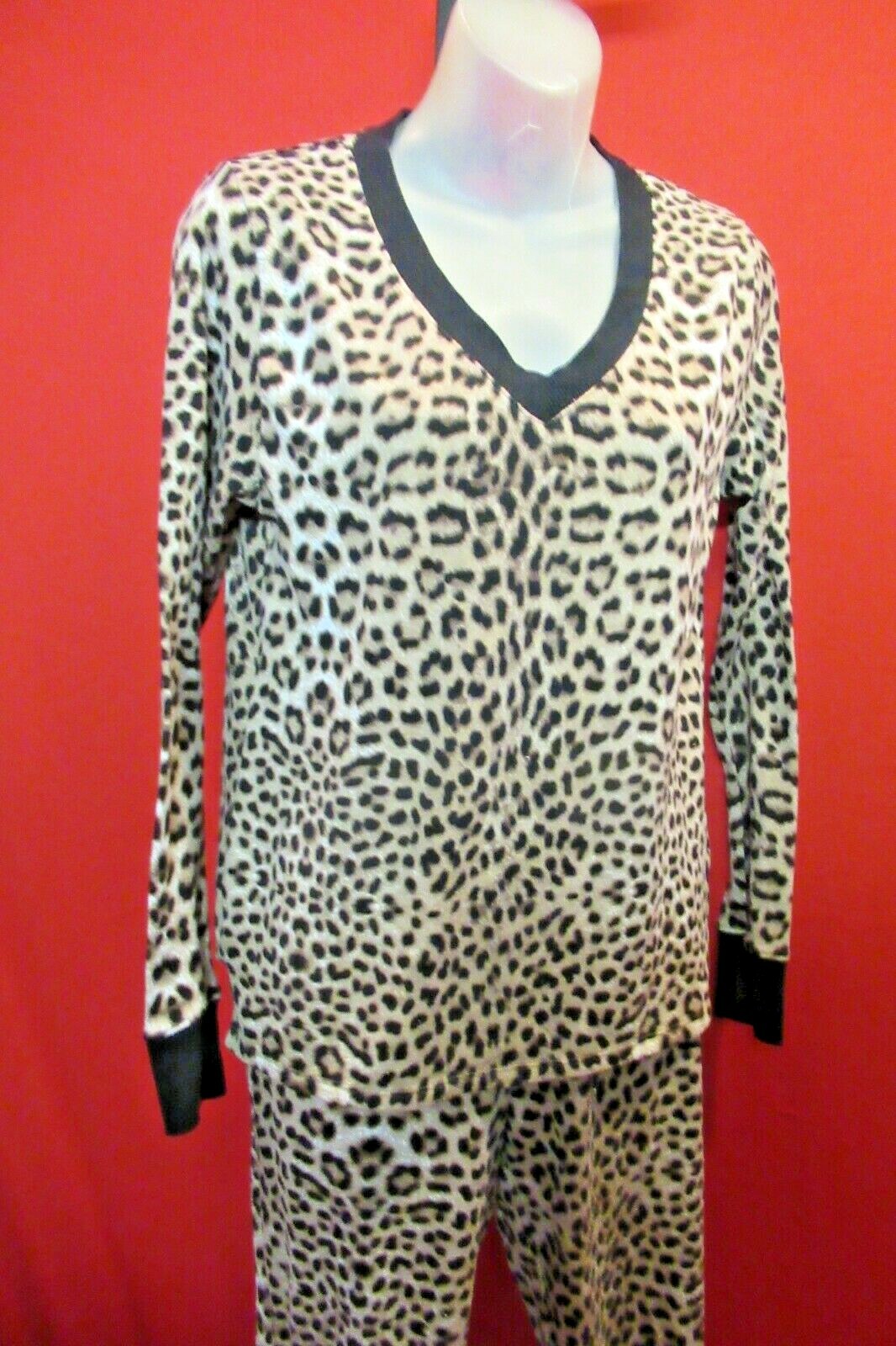BETSEY JOHNSON Flannel Leopard Print Pajamas Loungewe… - Gem