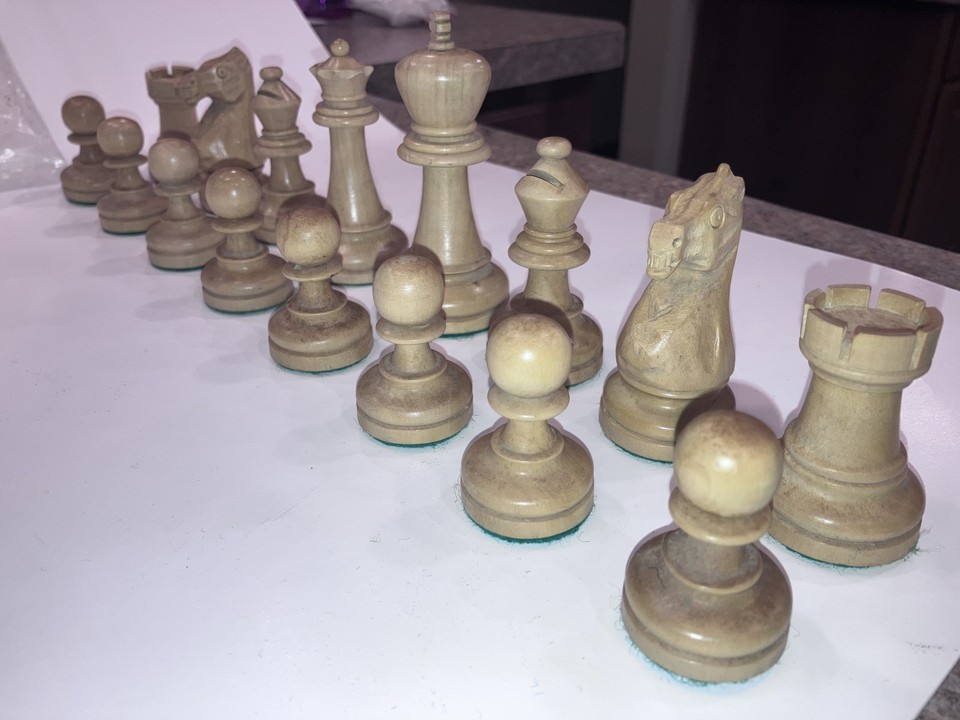 Vtg Drueke Model #04.825.28 Wooden Rosewood & Boxwood Chess Set Pieces ...