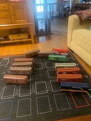 HO scale 40ft Box Cars of Various Manufacturers Variety Pack | eBay