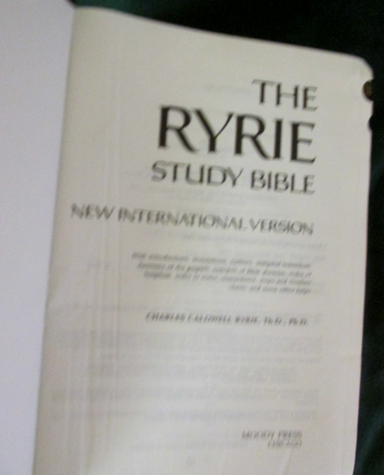 Ryrie Study Bible - NIV Thumb Index Red Letter Gilded Edges - CHARLES C ...