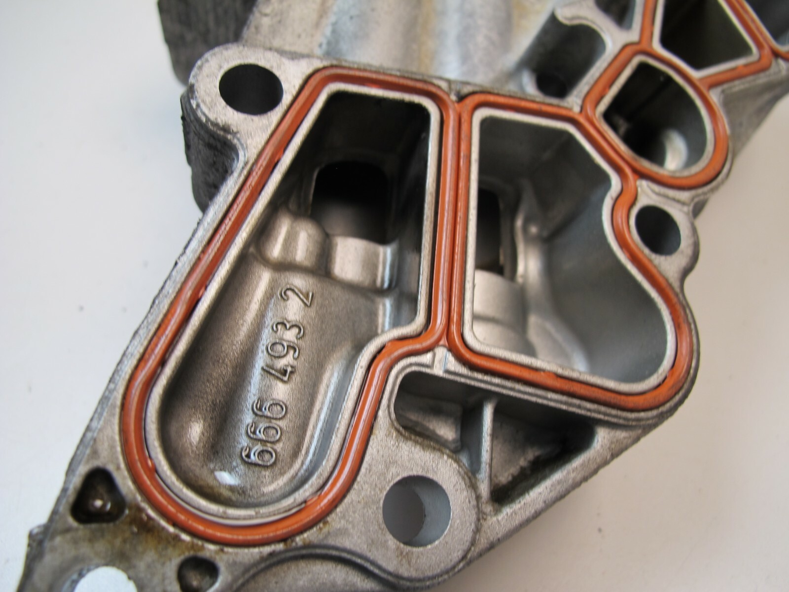 2007-2009 MERCEDES E350 W251 BASE OIL COOLER OIL FILTER HOUSING ...