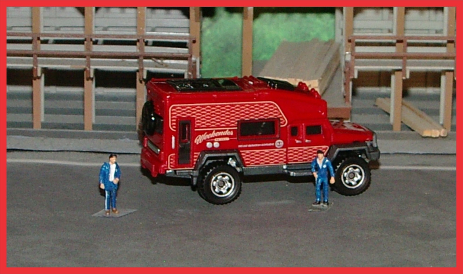 Matchbox: HO Scale _2011_ Road Tripper / Camper _ Weekender Retreat ...