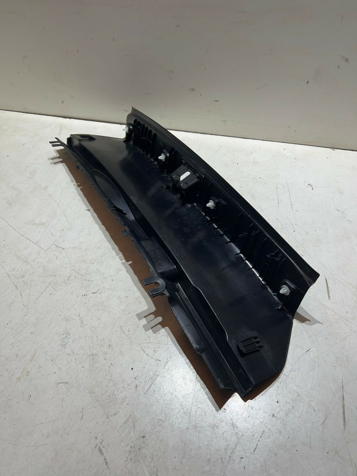 MERCEDES C180 CGI 1.8 2011 ,TAILGATE BOOT LOCK COVER TRIM PANELP/N ...