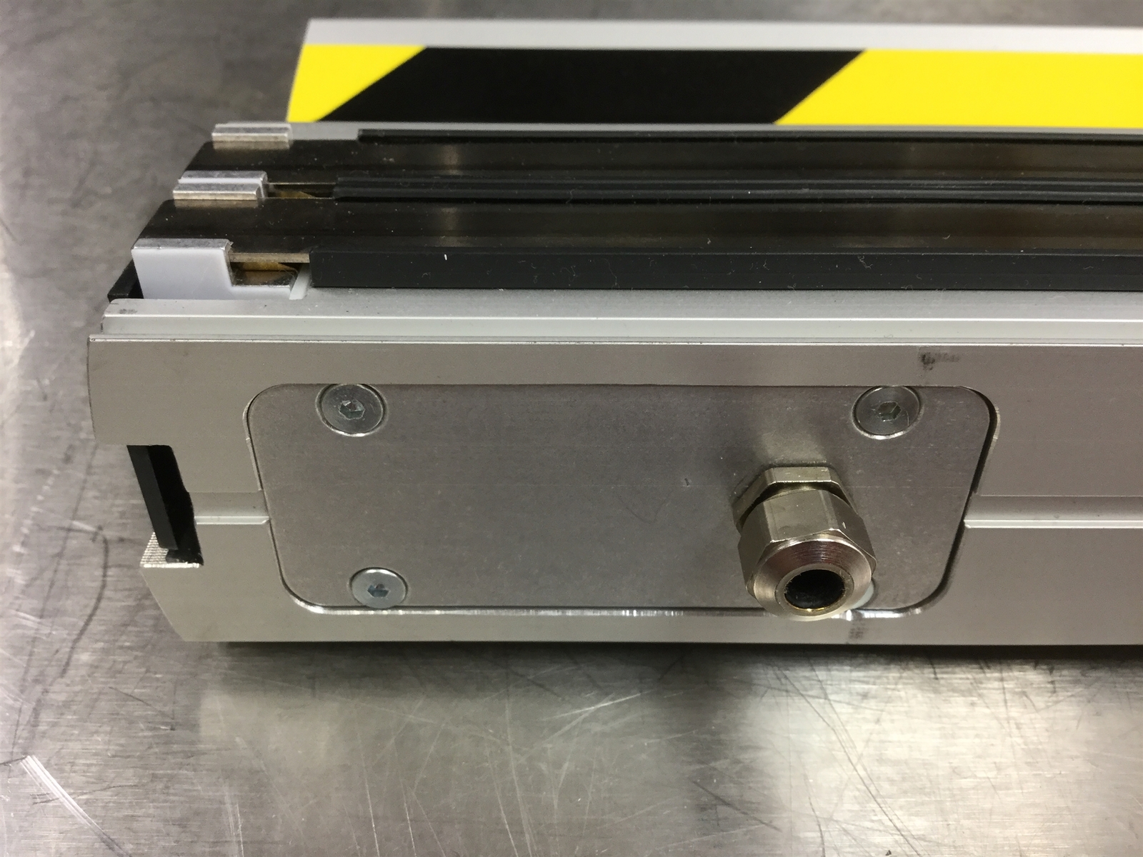 Montech 56926-0855 Montrac Monorail System Power Section, 855mm Trac ...