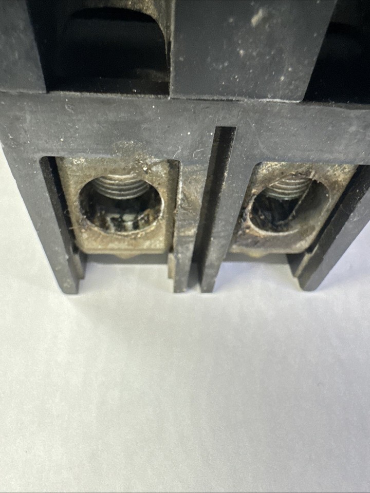 Cutler Hammer CC2200 200 Amp 2 Pole Circuit Breaker CC 240V 200A Lugs ...