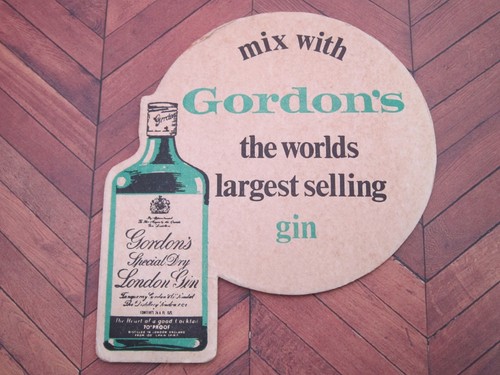 Bière Boisson Dessous GORDON'S Spéciale Sec London Gin ~ World's Plus ...