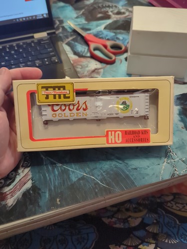 HO Train Miniature 2514 40 Steel Reefer Coors Golden Beer #5427 Kit NIB ...