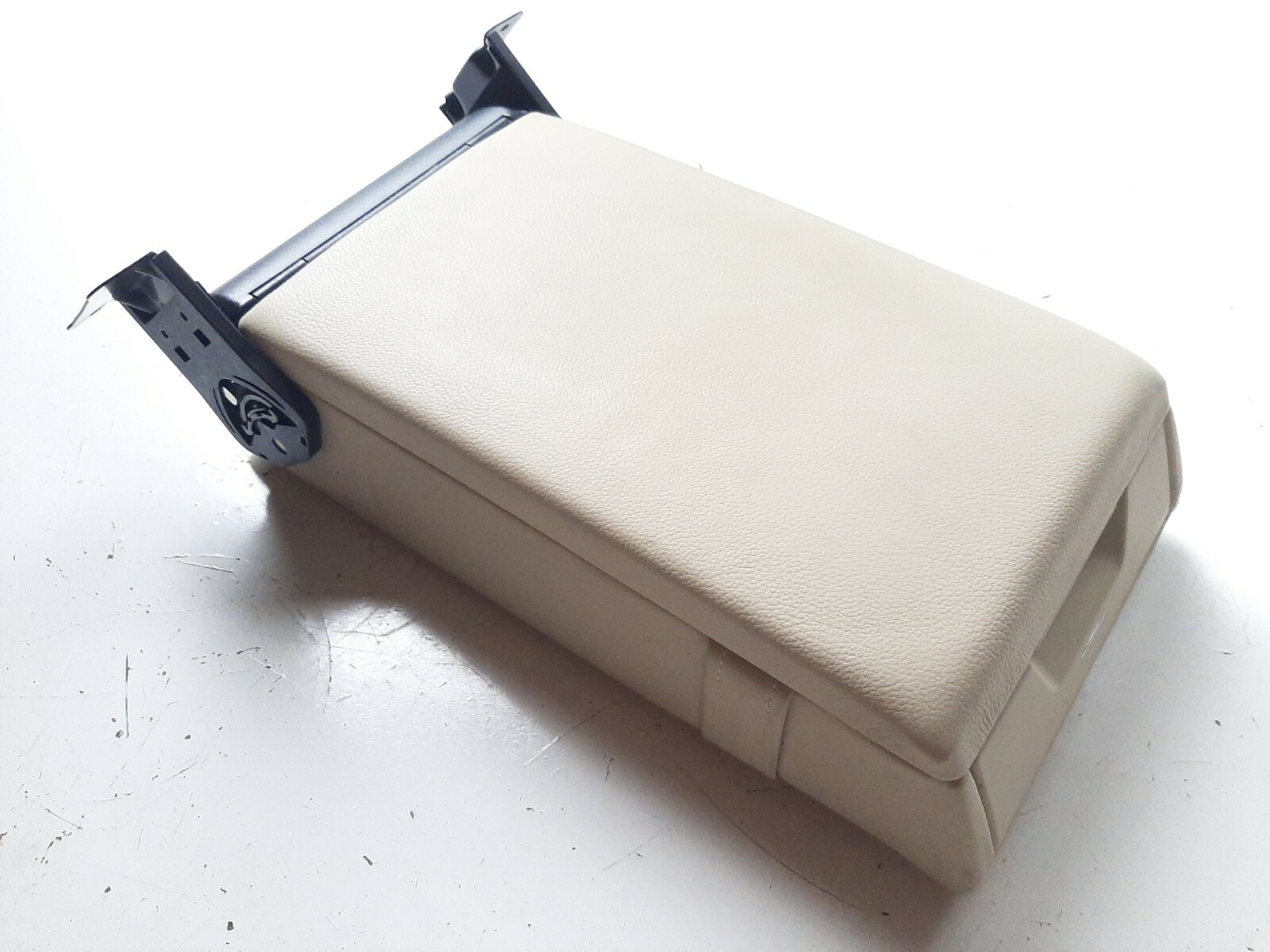 00-06 MERCEDES-BENZ CL500 CL55 W215 REAR SEAT CENTER ARMREST OEM CUP ...