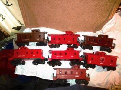 7 Vintage O27 Gauge Lionel Trains Cabooses you are bidding one of your ...