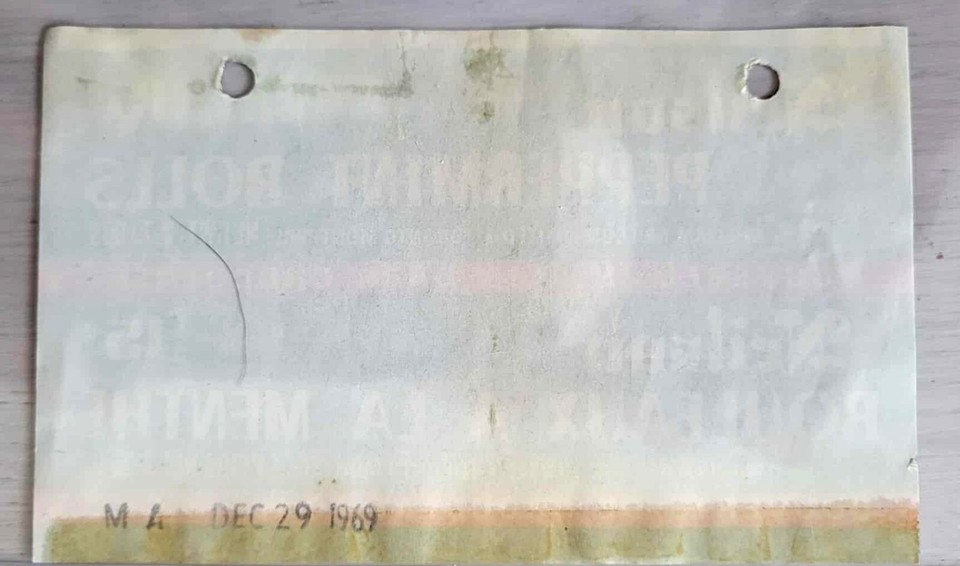 1969-70 NEILSON PEPPERMINT ROLLS 15¢ BIG SIZE Chocolate Wrapper CANADA ...