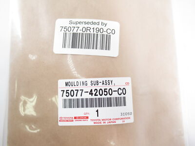 Genuine OEM Toyota 75077-0R190-C0 Passenger RH Rear Lower Molding 2019 ...