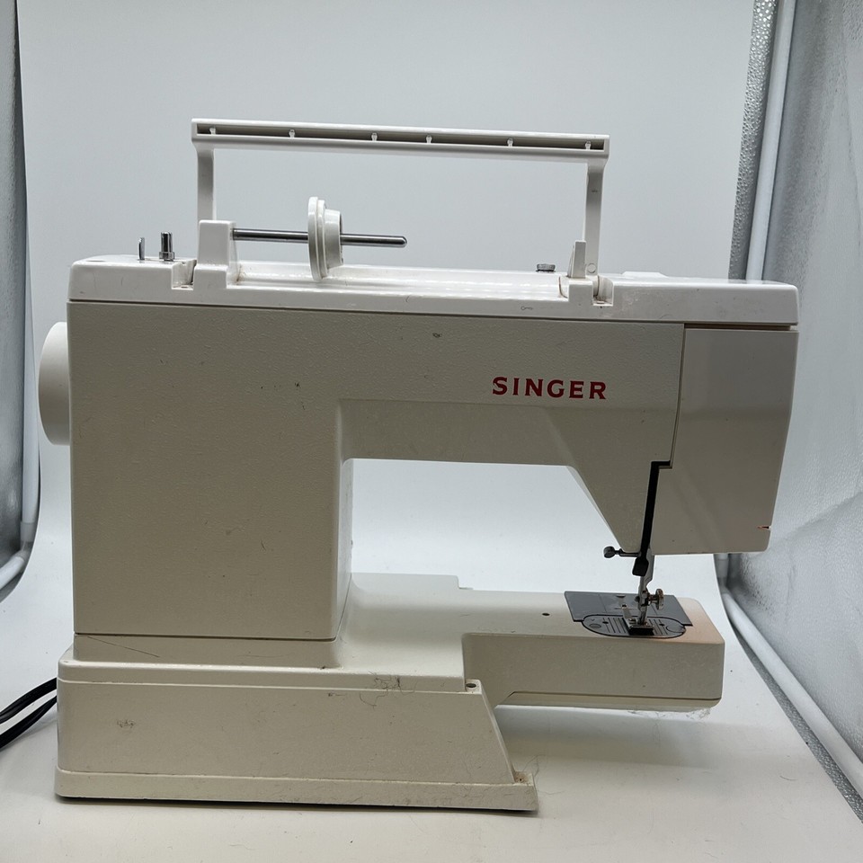 SINGER 9015 T SEWING MACHINE Working With Pedal | eBay