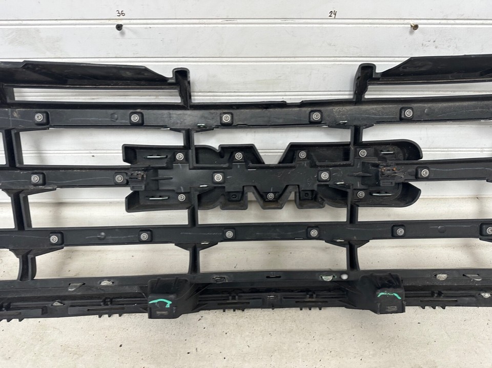 OEM 2007 - 2012 GMC SIERRA FRONT BUMPER UPPER GRILLE W/ EMBLEM 22924486 ...