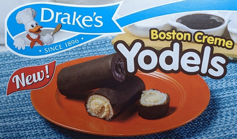 Drake's Boston Creme Yodels, 12 Boxes, 120 Frosted Creme Filled Golden ...