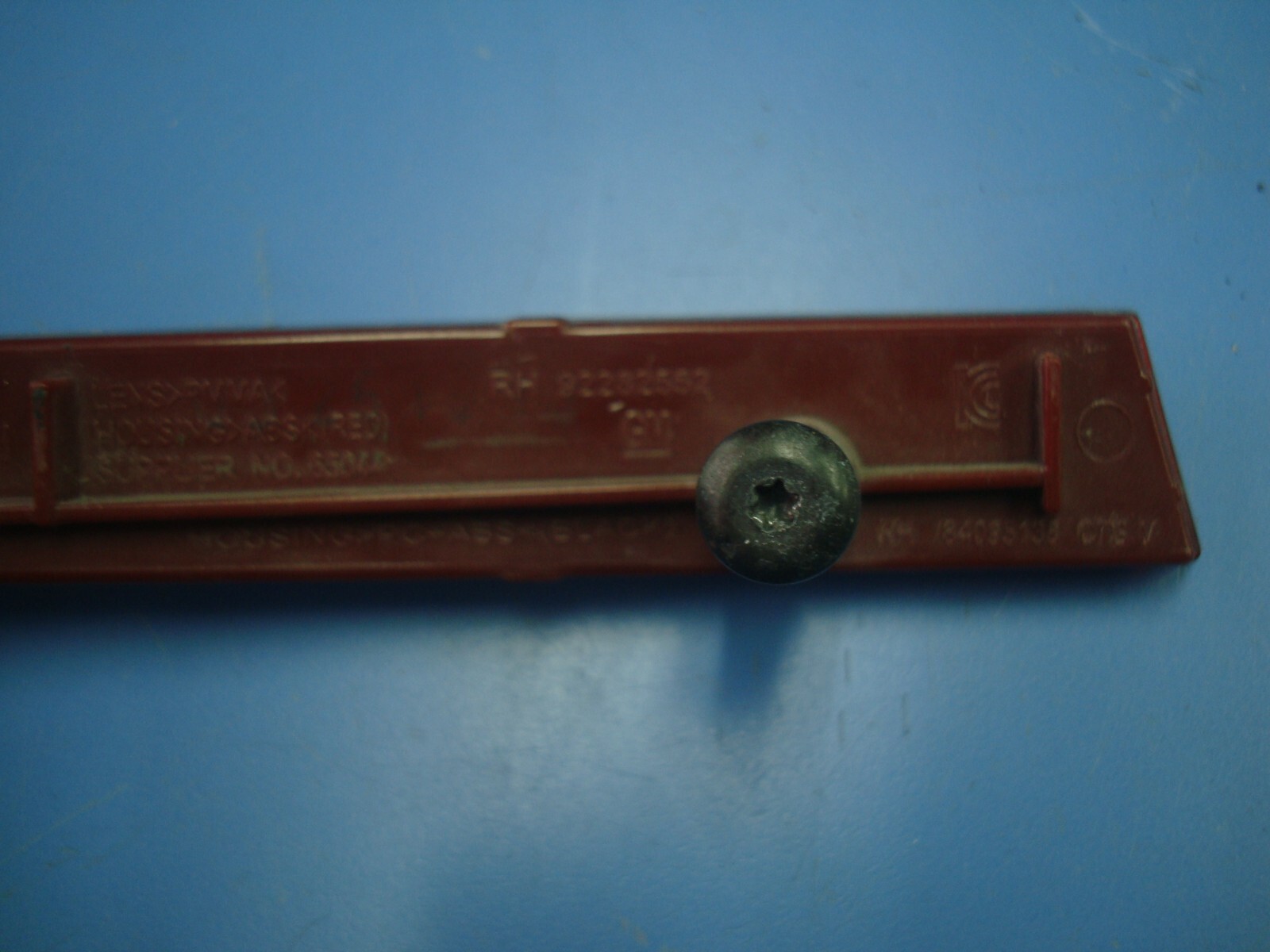 2017-2022 CADILLAC XT5 CAMARO ATS TRAVERSE REAR REFLECTORS LH RH OEM ...