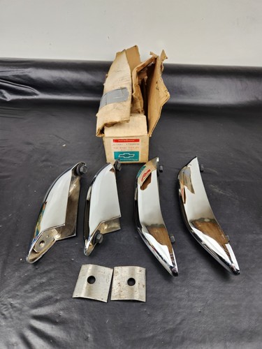 SET GM NOS 1971-1973 Chevrolet Vega GT FRONT REAR Bumperettes Bumper ...