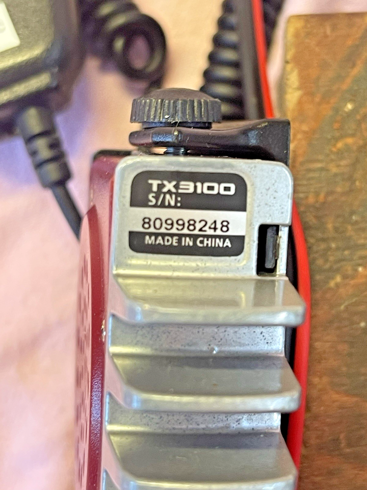 GME TX 3100 UHF CB Radio 80 Channels 5W - includes Mounting brackets ...