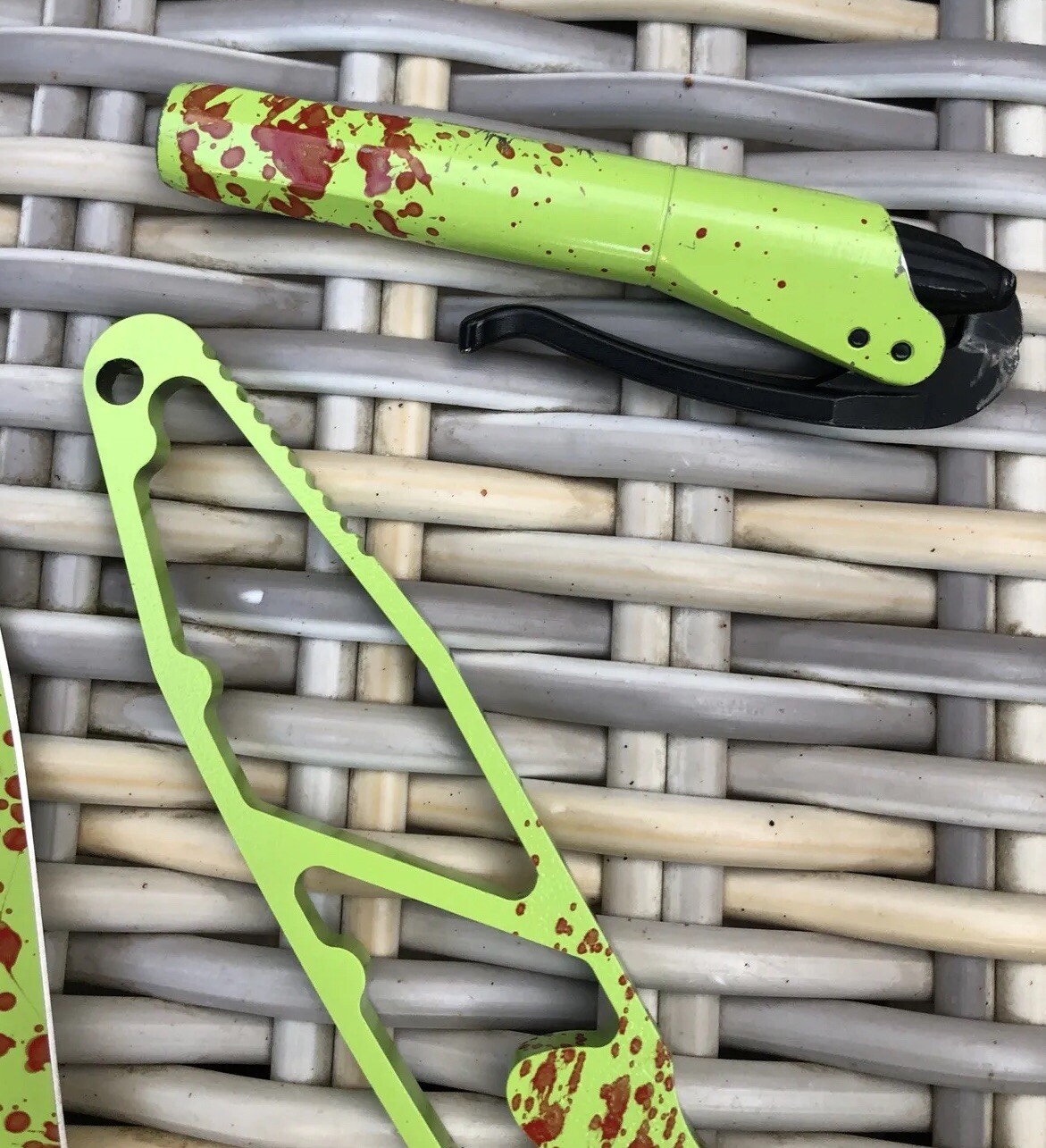 Microtech Zombie Knife Set Curahee Socom Bottle Opener Ado Fixed Blade ...