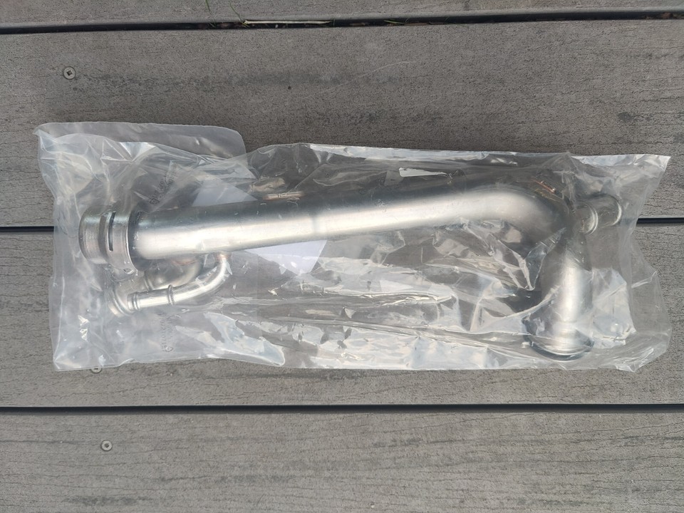 New Genuine Upgrade Thermostat Coolant Pipe for Mercedes Benz M264 ...