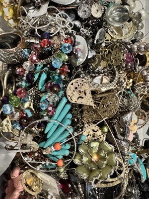BULK MIXED JEWELRY LOT WEARABLE SCRAP CRAFT JUNK LOT 7+LBS LOT ...